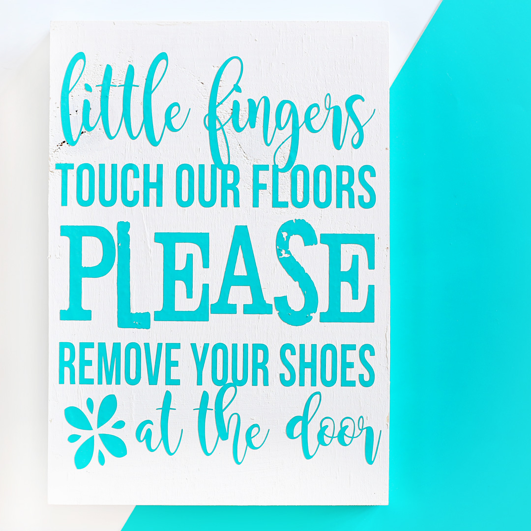 Please Remove Shoes sign - Sugar Bee Crafts