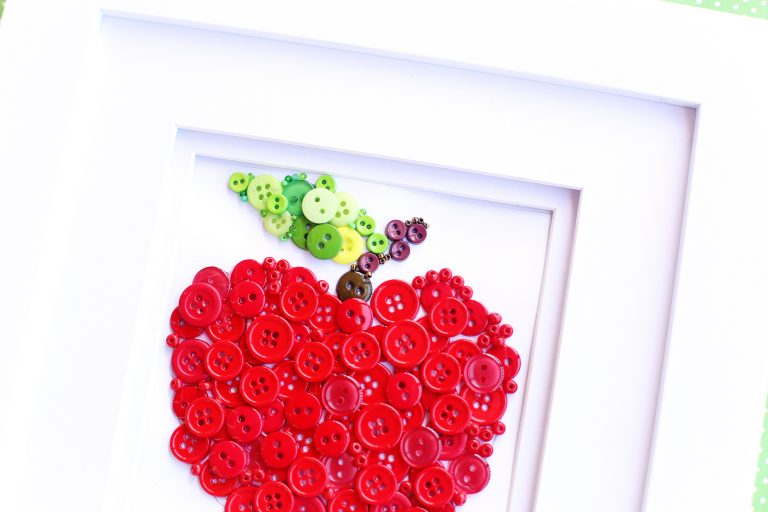 Button Apple Art - Teacher Appreciation Gift Idea - Sugar Bee Crafts