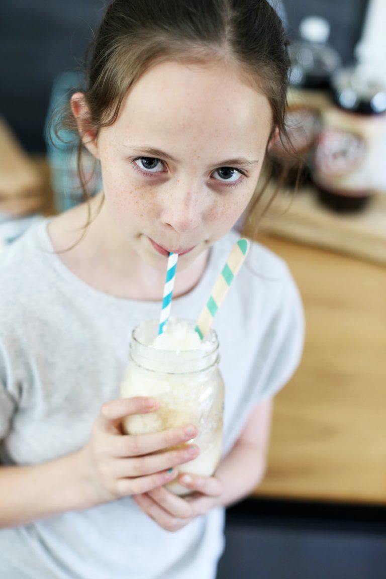 Root Beer Float Bar - Movie Night! - Sugar Bee Crafts