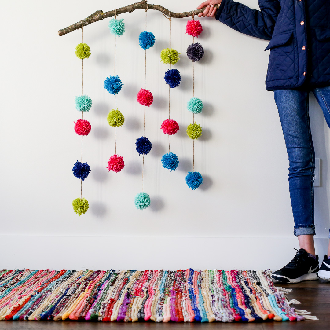 Pom Pom Craft - Sugar Bee Crafts