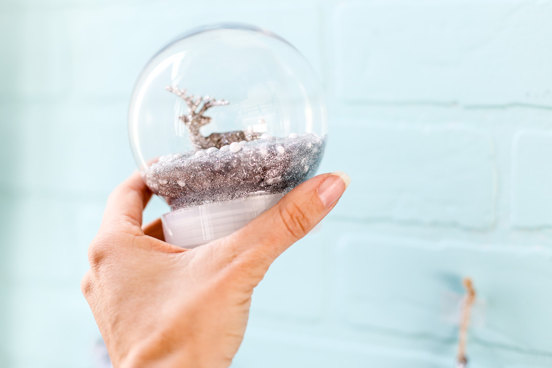 Slime Snowglobe - Sugar Bee Crafts