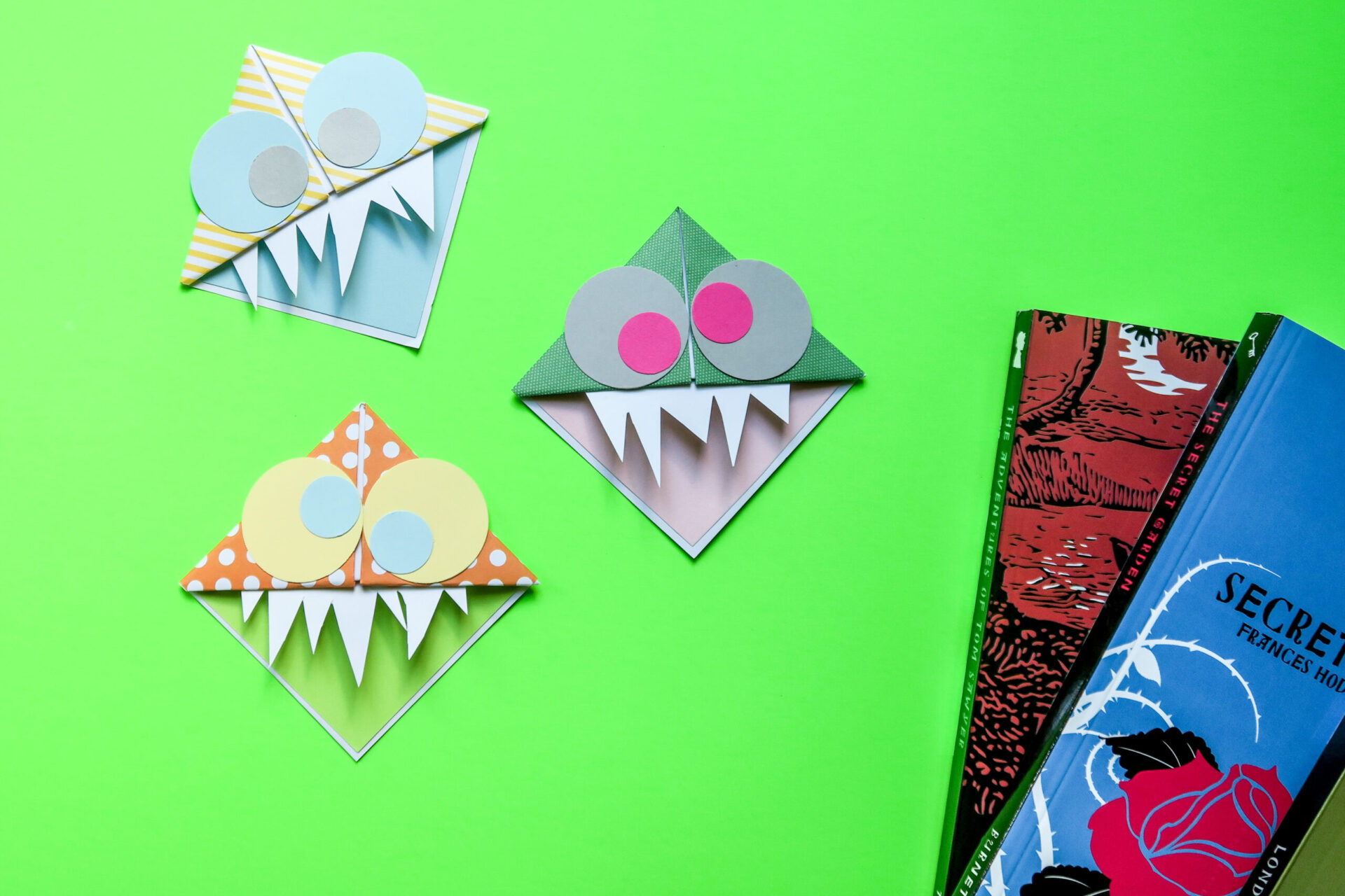 Corner Bookmark Monsters Summer Craft Idea - Sugar Bee Crafts