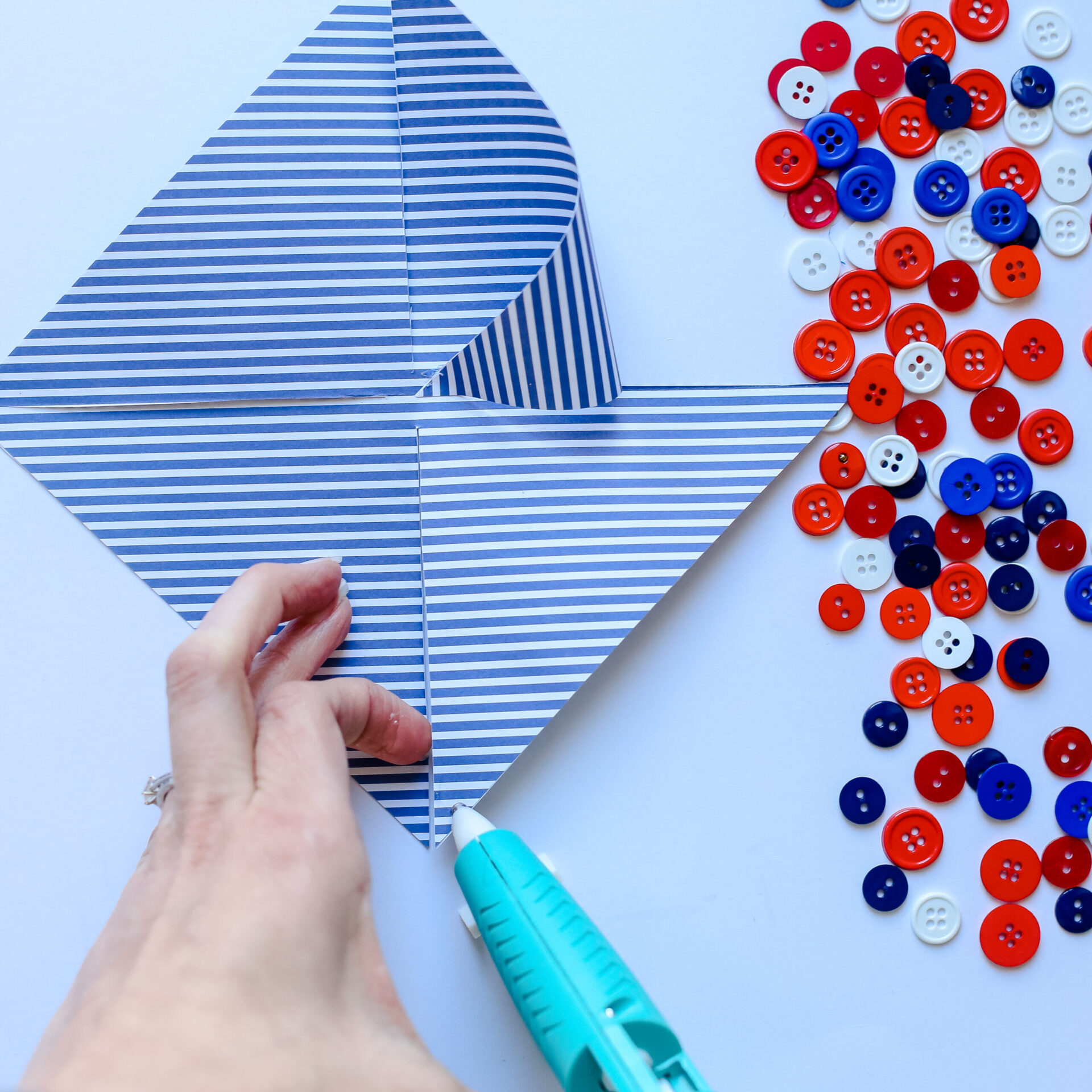 Easy Pinwheel Craft Idea - Sugar Bee Crafts