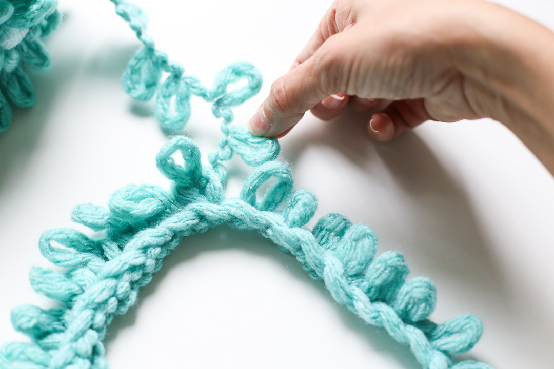 Finger Looping Hat Instructions - Sugar Bee Crafts