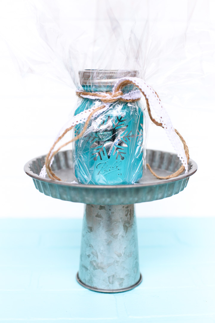 Snowflake Mason Jar Craft Gift Idea - Sugar Bee Crafts