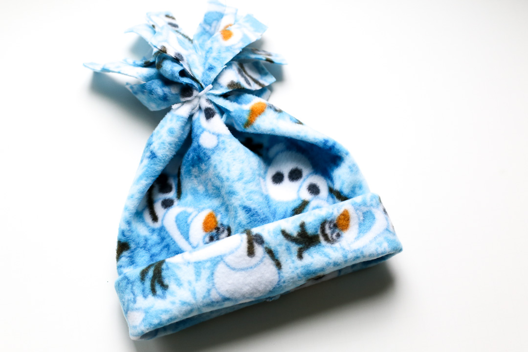 Super Simple Fleece Hat - Sugar Bee Crafts