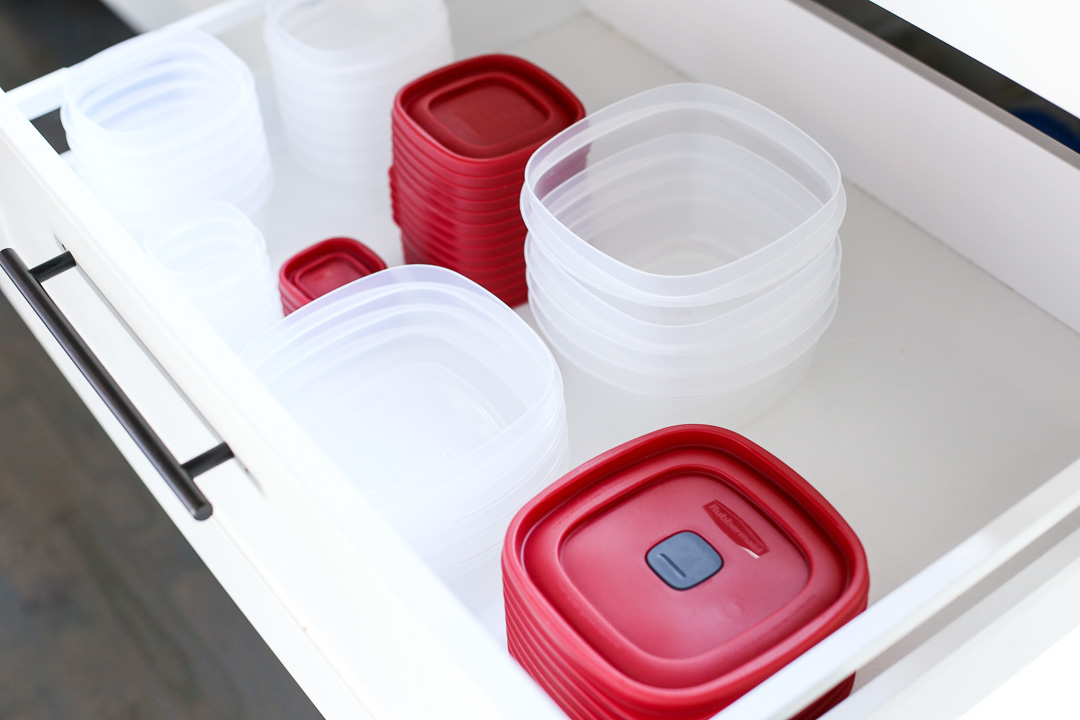 Container Dreams Come True with Rubbermaid Easy Find Lids™ - Sugar Bee ...