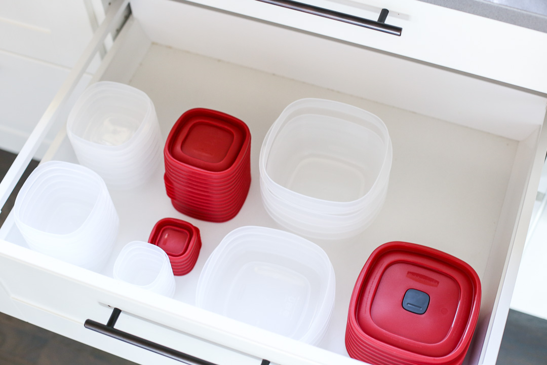 Container Dreams Come True with Rubbermaid Easy Find Lids™ - Sugar Bee ...