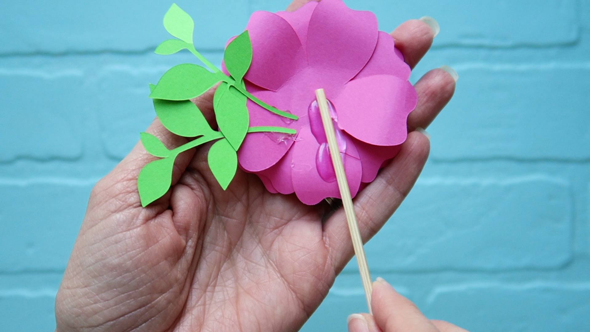 How to make Paper Flowers - Sugar Bee Crafts
