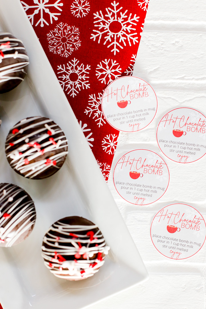 Easy Hot Chocolate Bomb with FREE Printable - Sugar Bee Crafts